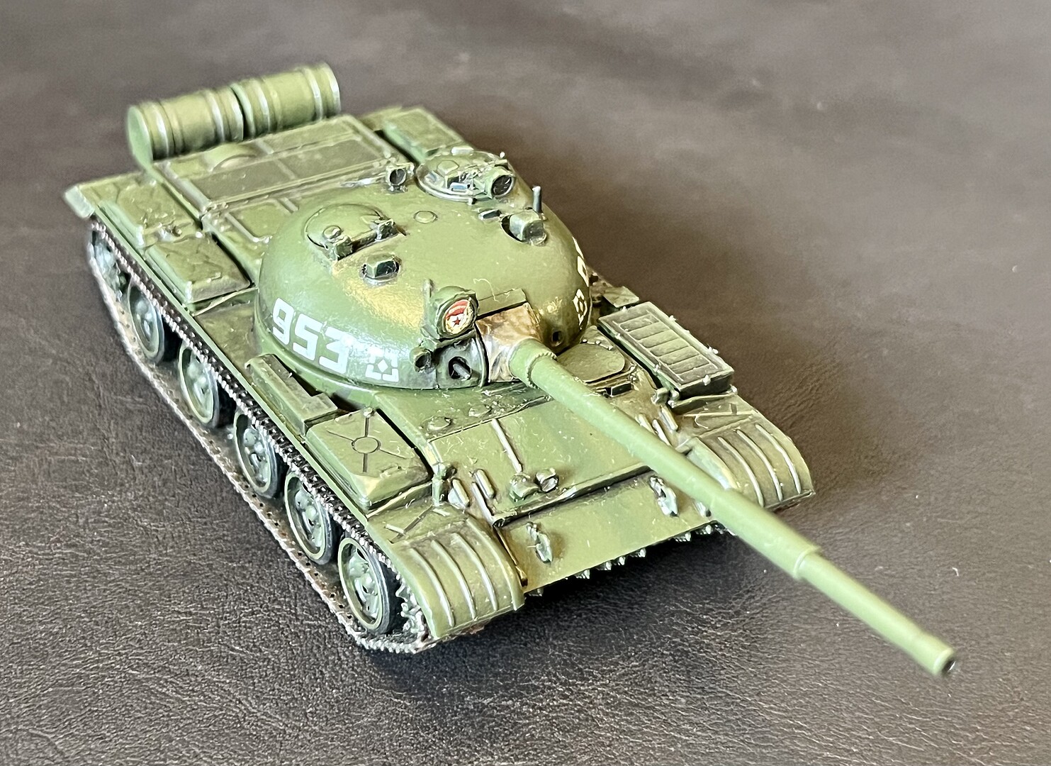 Russian T-62 Mod 1962 Main Battle Tank -- Plastic Model Military ...