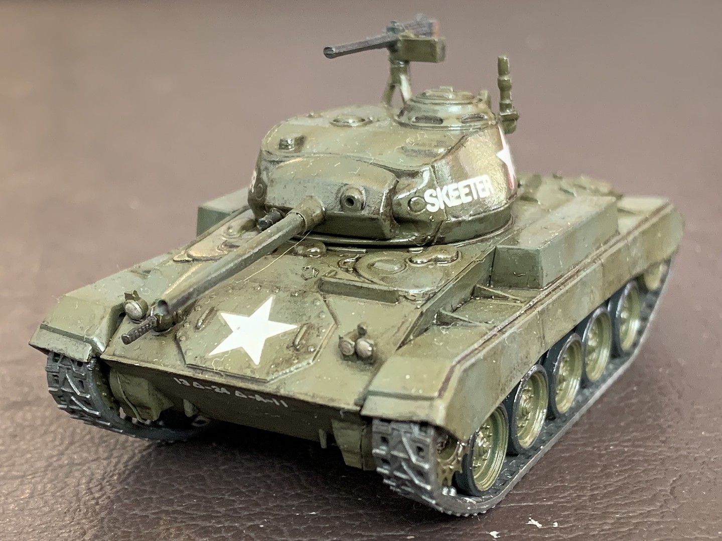 M24 Chaffee Tank -- Plastic Model Tank Kit -- 1/76 Scale -- #03323 ...