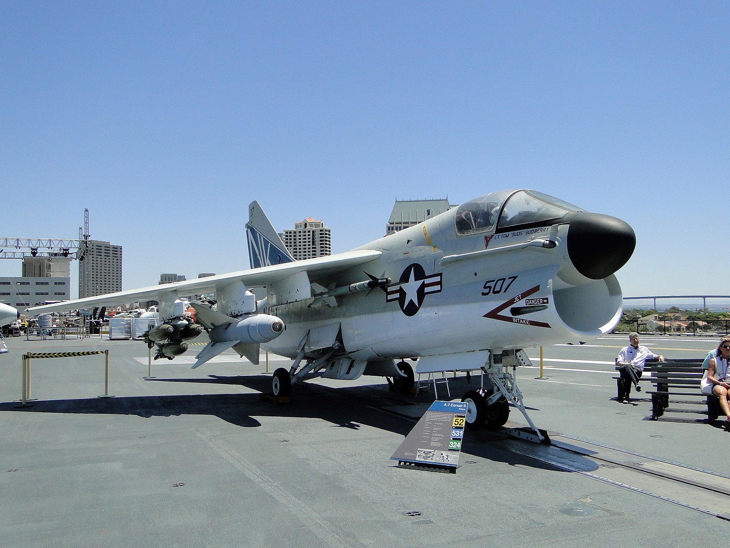 A7A Corsair II Aircraft -- Plastic Model Airplane Kit -- 1/72 Scale ...