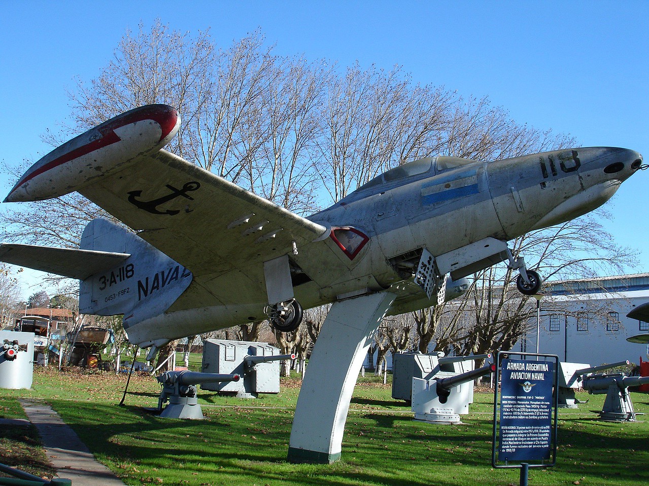 Gallery Pictures Trumpeter F9F2 Panther US Navy Fighter Aircraft ...