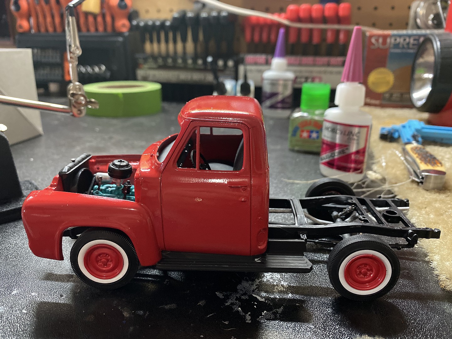 1953 Ford Pickup, Coca Cola 2T -- Plastic Model Truck Kit -- 1/25 Scale ...
