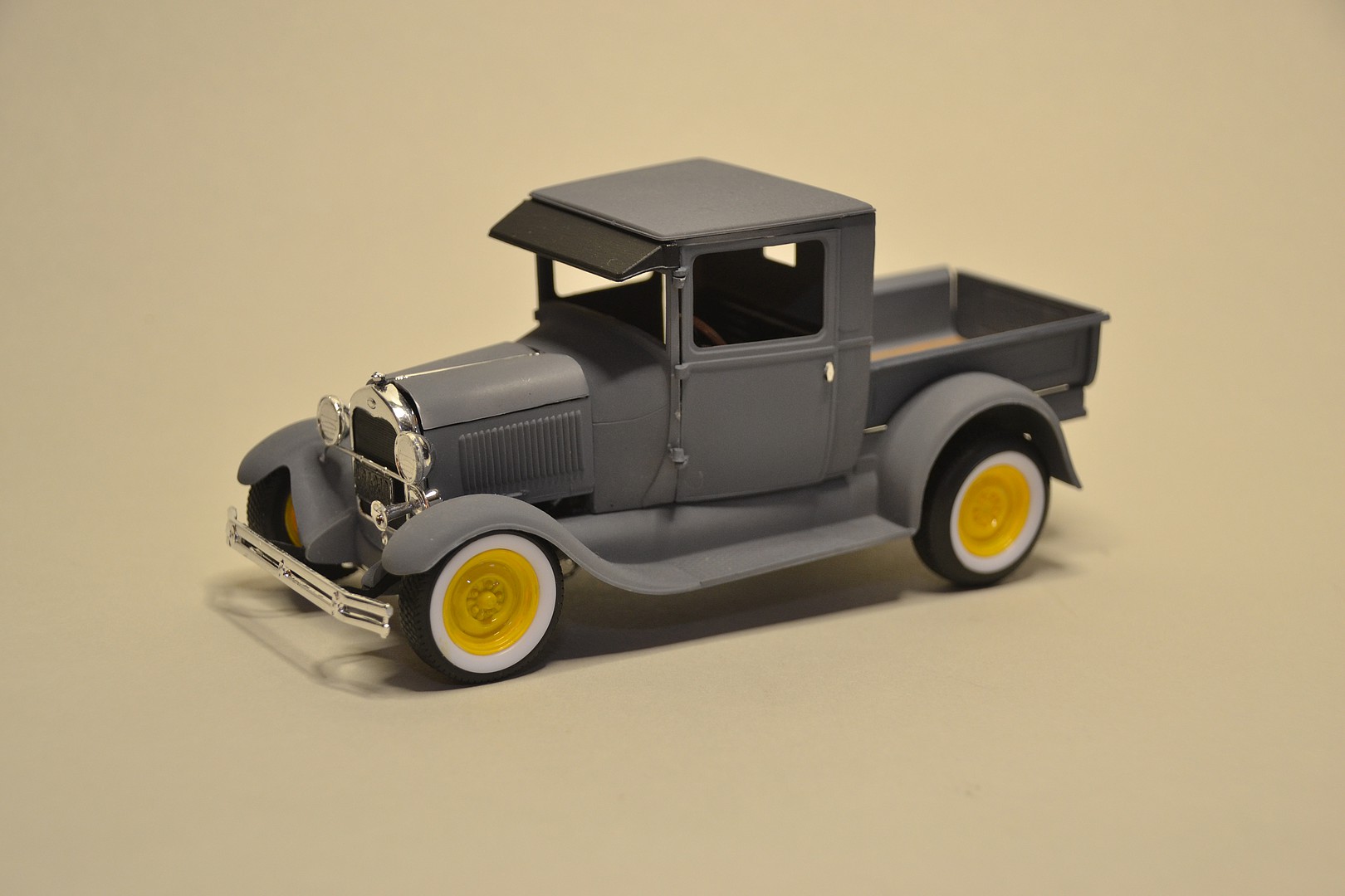 1929 Ford Rat Rod (3 in 1) -- Plastic Model Truck Kit -- 1/25 Scale ...