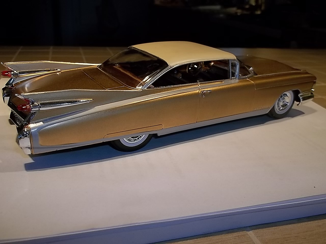 '59 Cadillac Eldorado Hardtop -- Plastic Model Car Kit -- 1/25 Scale ...