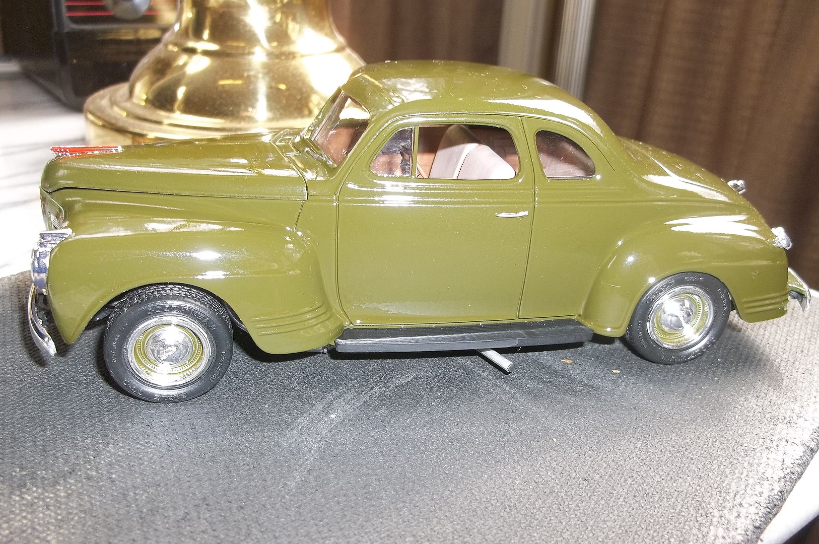 1941 Plymouth Coupe -- Plastic Model Car Kit -- 1/25 Scale -- #919 ...