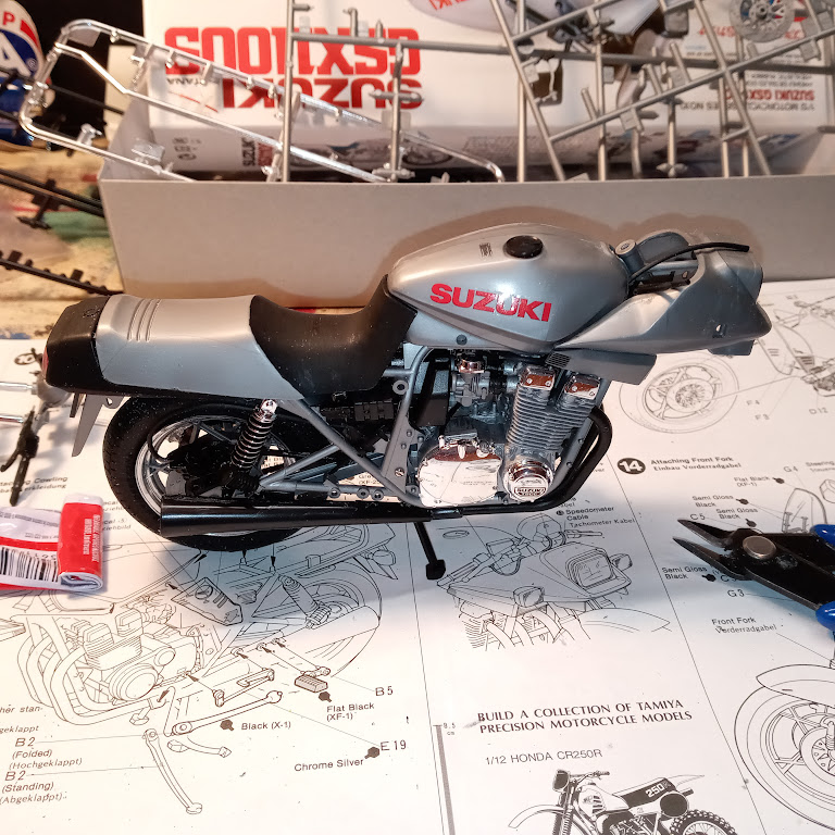 Suzuki GSX1100S Katana Bike -- Plastic Model Motorcycle Kit -- 1/12 ...