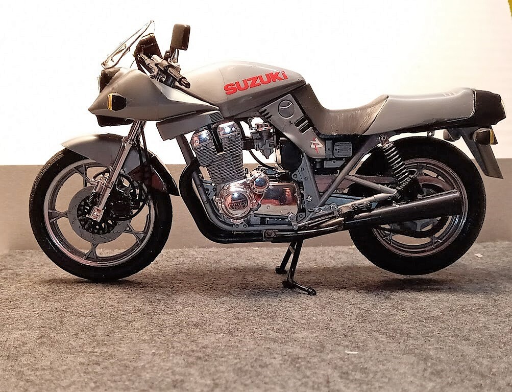 Suzuki GSX1100S Katana Bike -- Plastic Model Motorcycle Kit -- 1/12 ...
