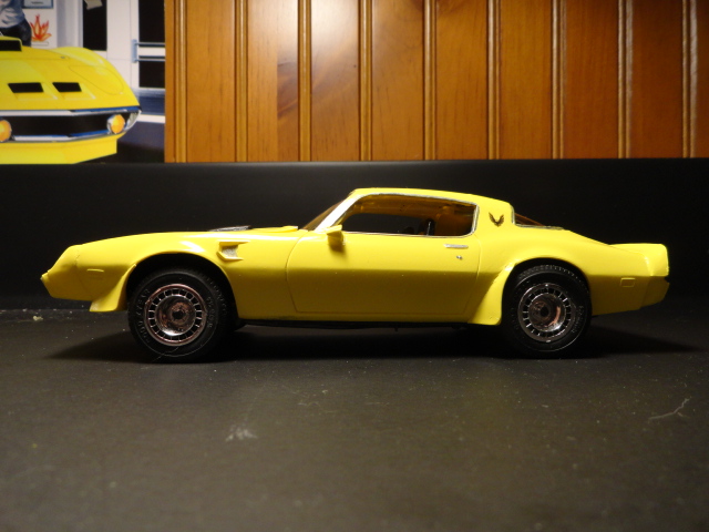 1979 Pontiac Firebird T/A -- Plastic Model Car Kit -- 1/25 Scale -- # ...