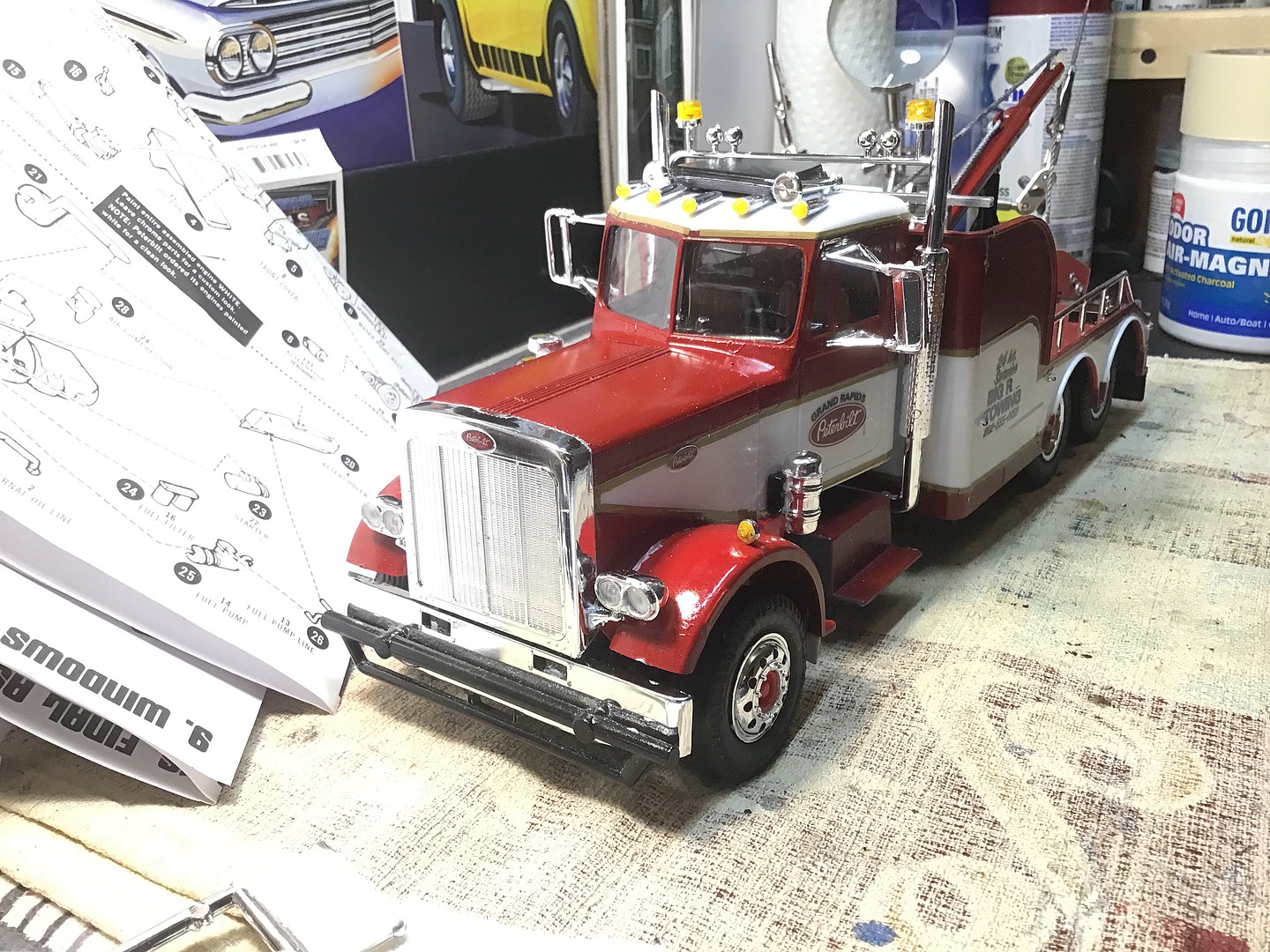 Peterbilt 359 Wrecker -- Plastic Model Vehicle Kit -- 1/25 Scale ...