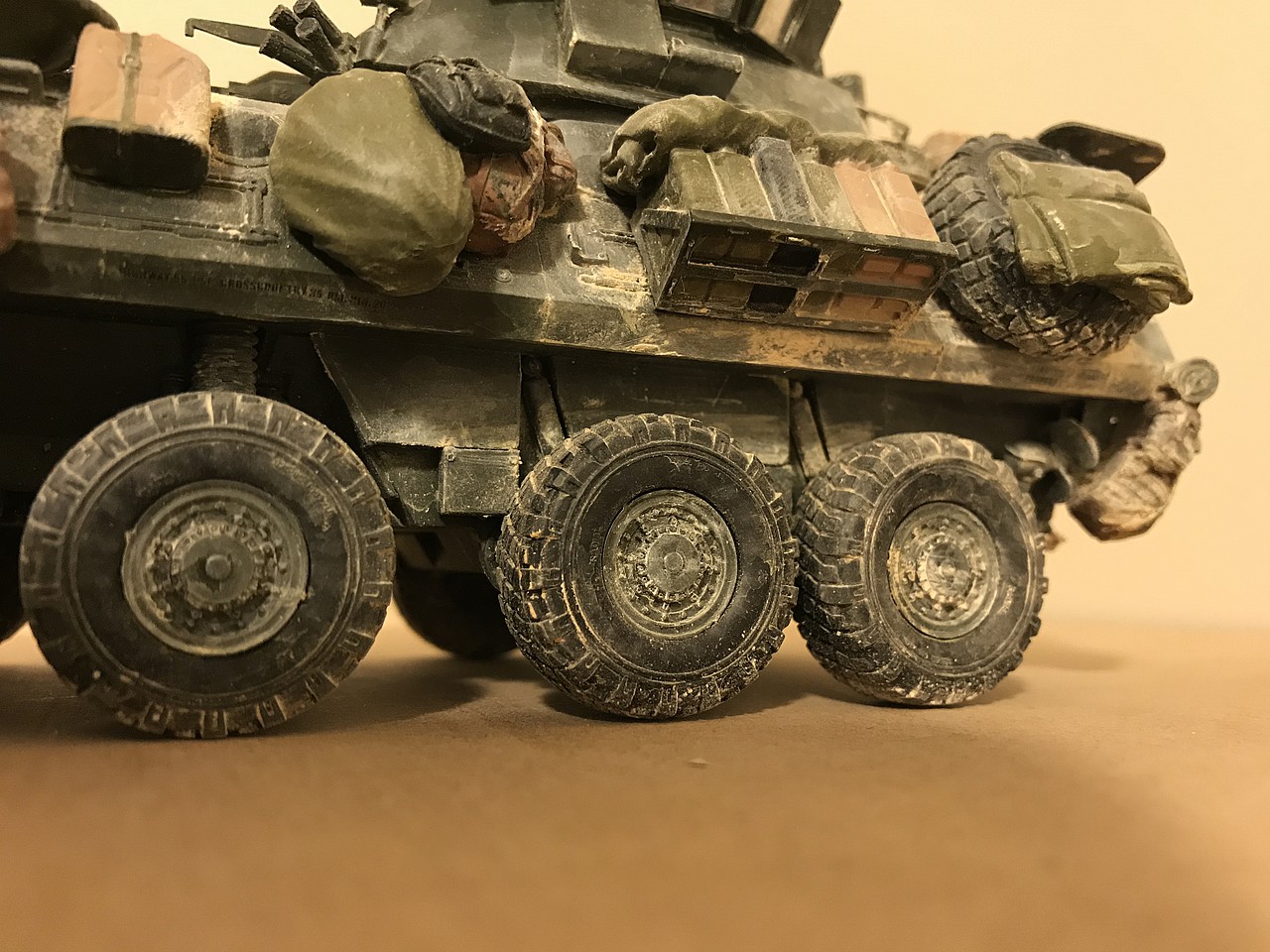 LAV-A2 8x8 Light Armored Vehicle -- Plastic Model Military Vehicle Kit ...