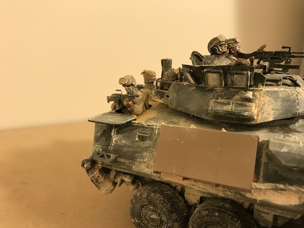 LAV-A2 8x8 Light Armored Vehicle -- Plastic Model Military Vehicle Kit ...