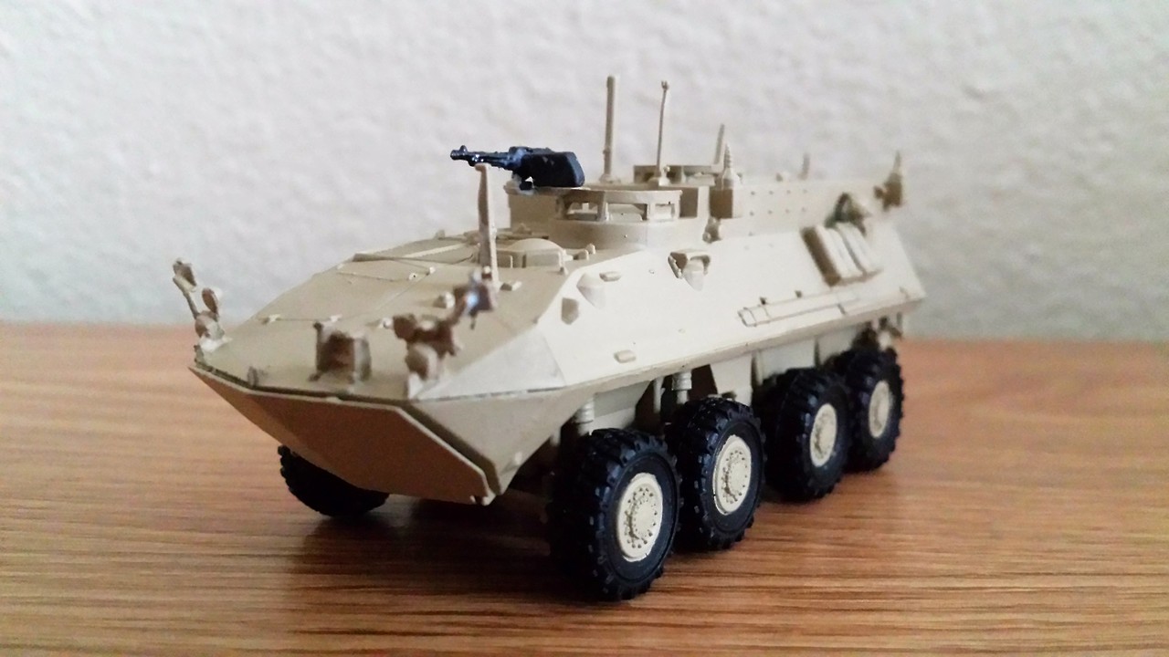 USMC LAV-C2 Light Armored Command & Control Vehicle -- Plastic Model ...