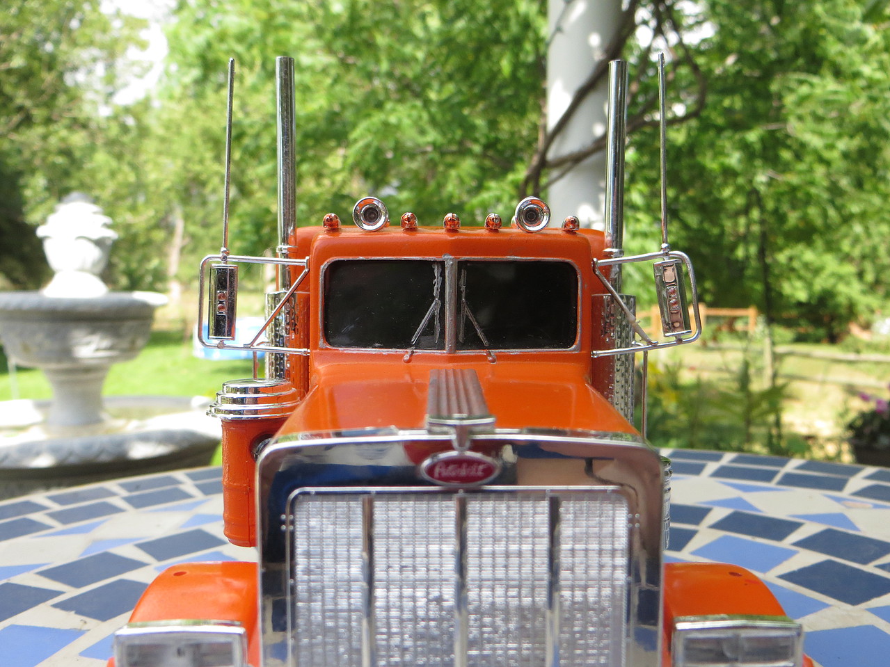 Peterbilt 359 Conventional -- Plastic Model Truck Kit -- 1/25 Scale ...