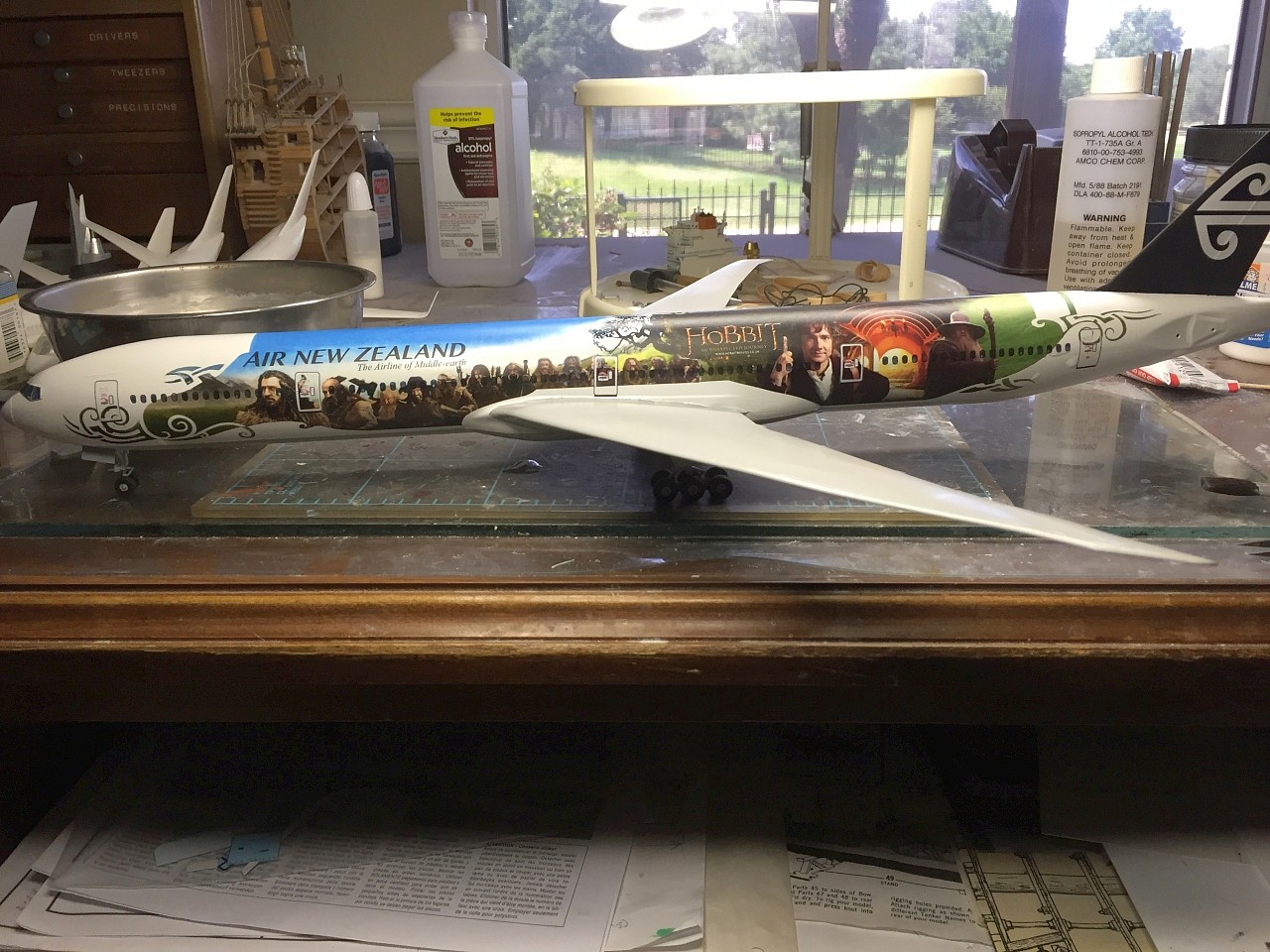 Boeing 777-300ER -- Plastic Model Airplane Kit -- 1/144 Scale -- #7012 ...