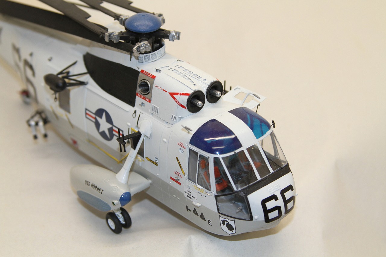SH3H Sea King Helicopter -- Plastic Model Helicopter -- 1/48 Scale ...
