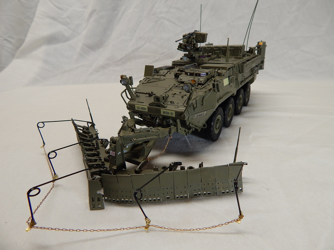 Gallery Pictures Trumpeter M1132 Stryker Engineer Squad Vehicle (ESV ...