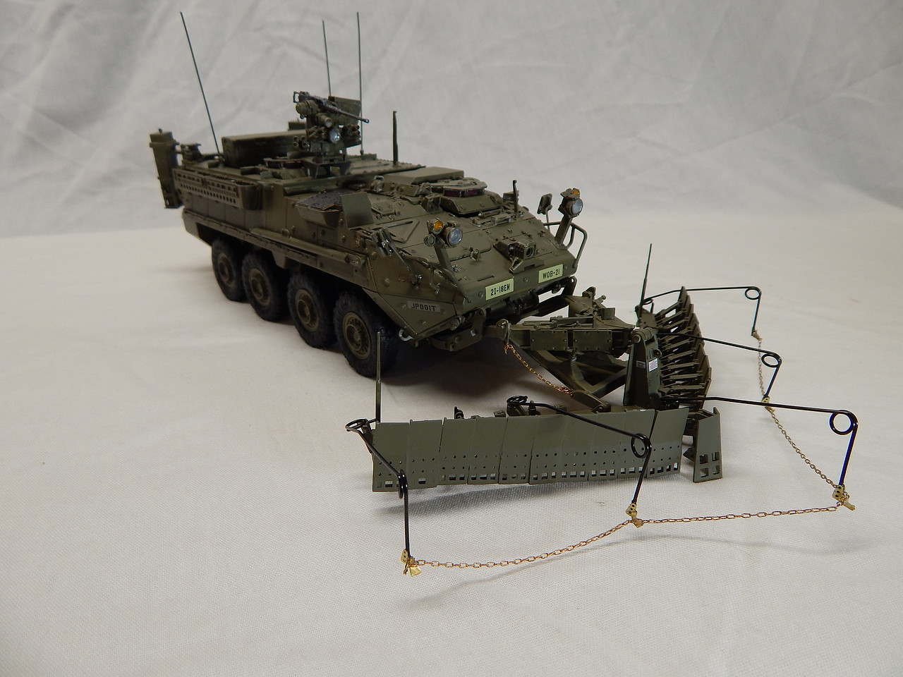 M1132 Stryker Engineer Squad Vehicle (ESV) -- Plastic Model Military ...