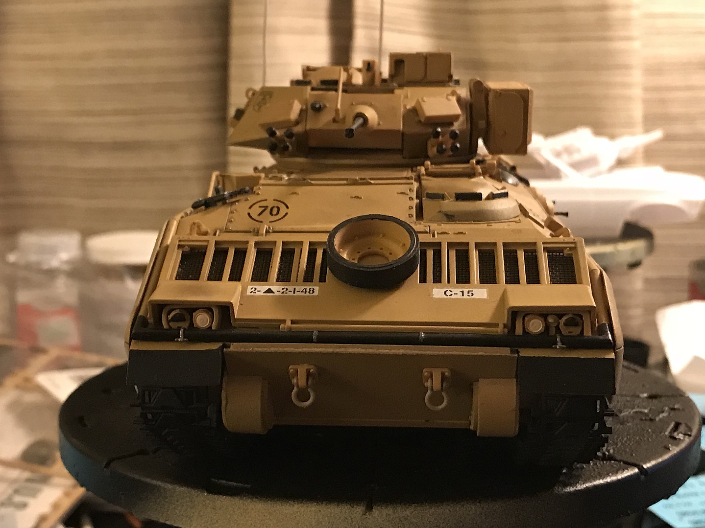 M2 Bradley IFV Tank -- Plastic Model Military Vehicle Kit -- 1/35 ...