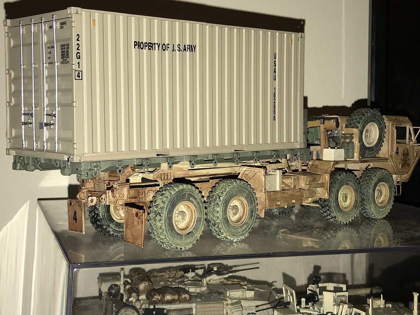 M1120 HEMTT Load Handling System -- Plastic Model Military Vehicle Kit ...