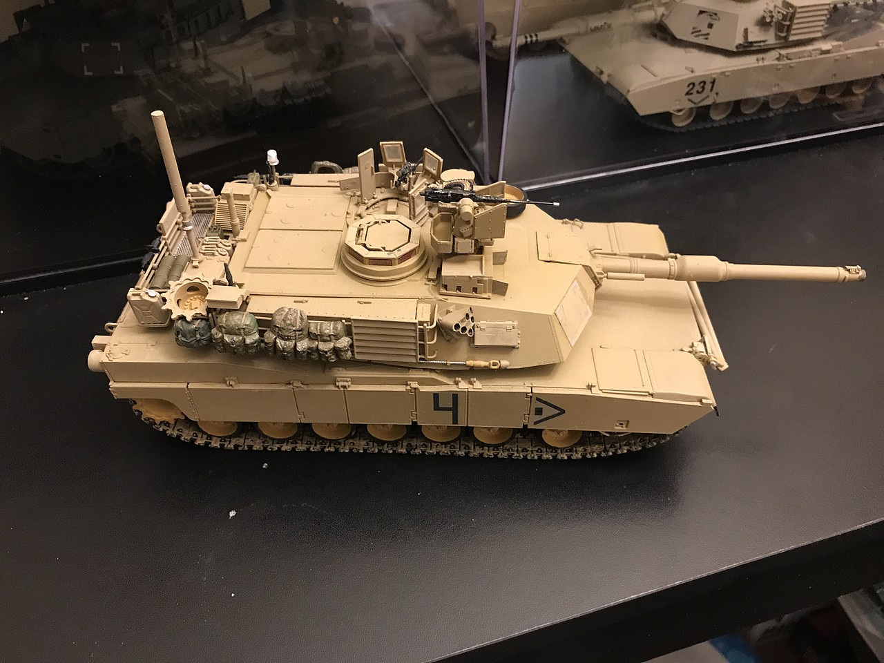 US Army M1A2 Tusk II -- Plastic Model Military Tank Kit -- 1/35 Scale ...