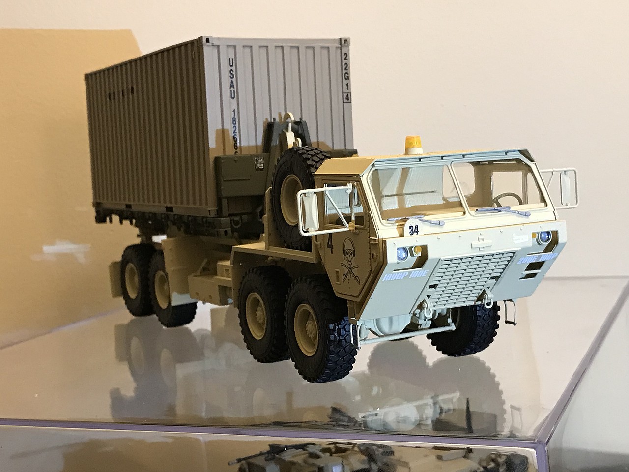 M1120 HEMTT Load Handling System -- Plastic Model Military Vehicle Kit ...