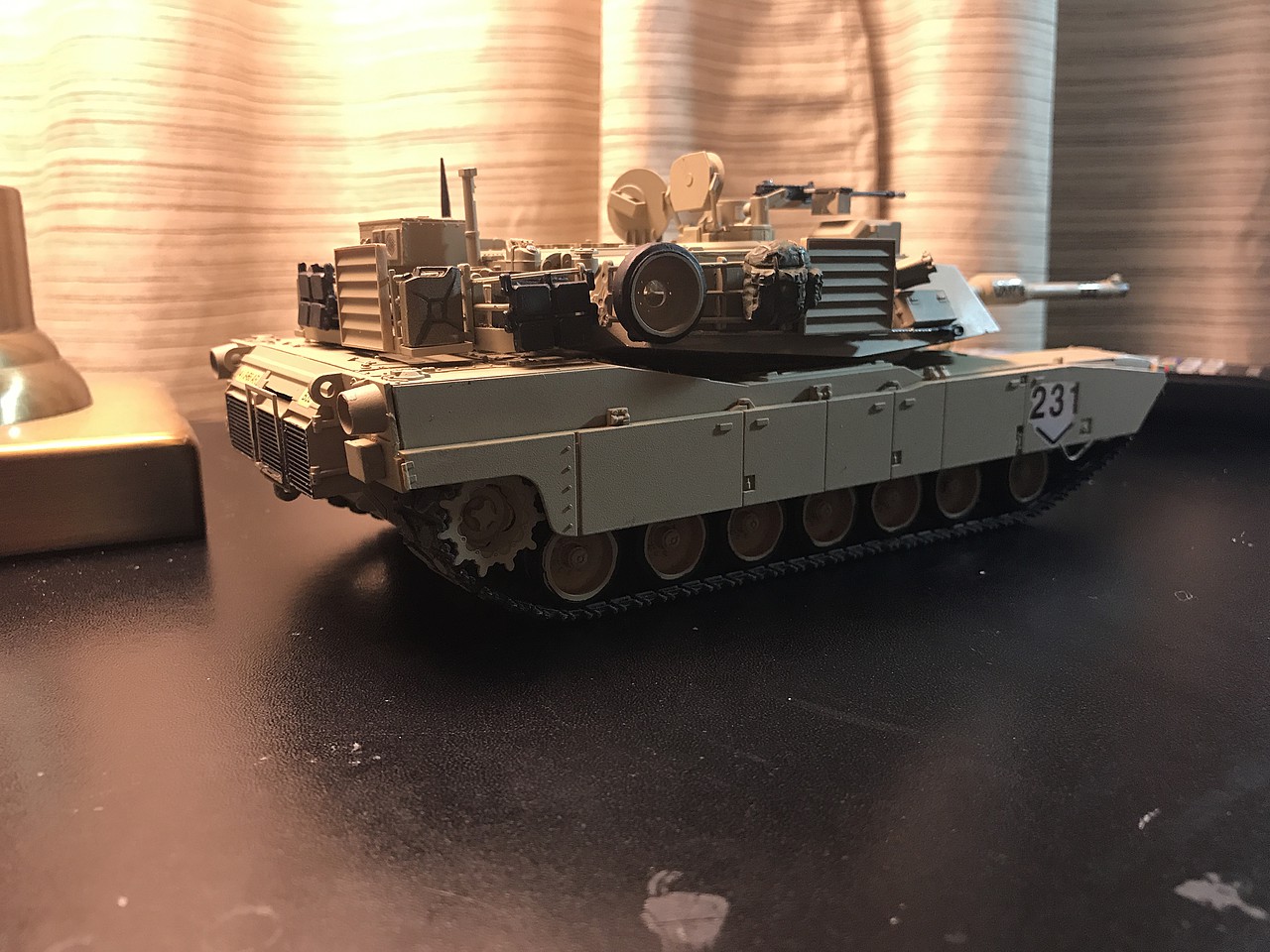 M1A1 Abrams US Army Tank Iraq 2003 -- Plastic Model Military Vehicle ...