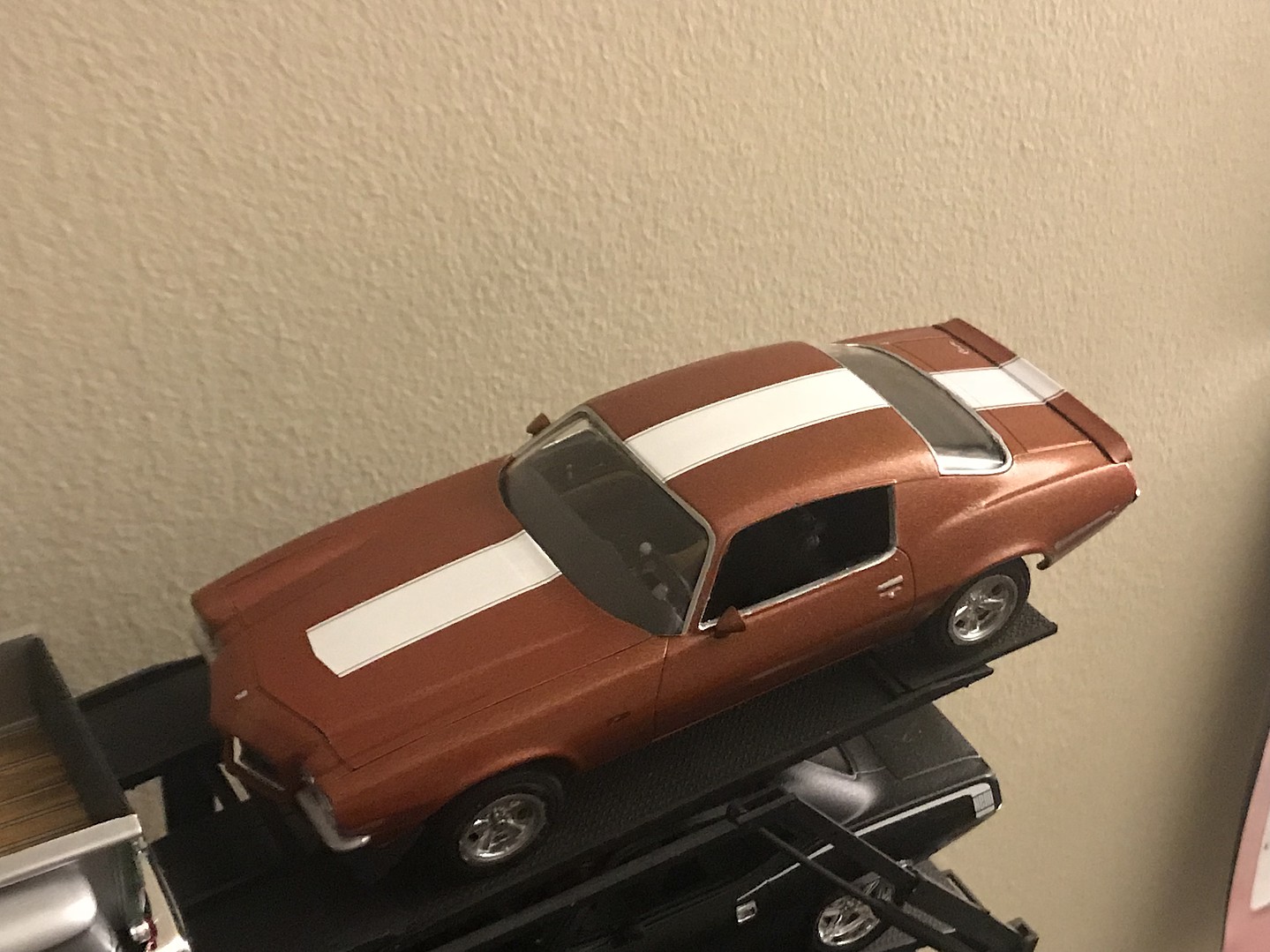 Chevy Camaro Z28 1970 1/2 -- Plastic Model Car Kit -- 1/25 Scale ...