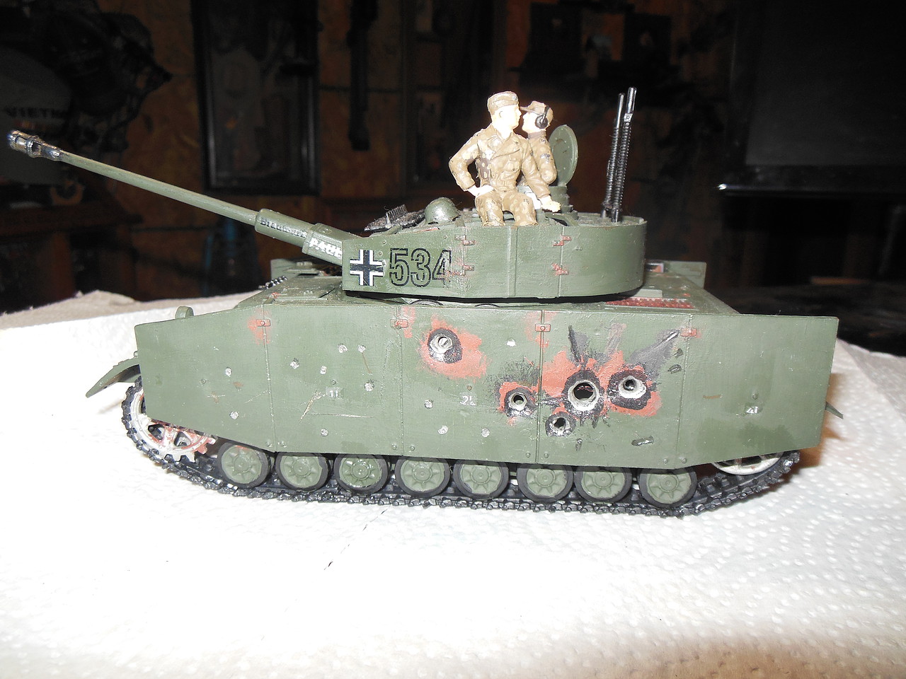 Panzer IV -- Plastic Model Tank Kit -- 1/32 Scale -- #857861 pictures ...