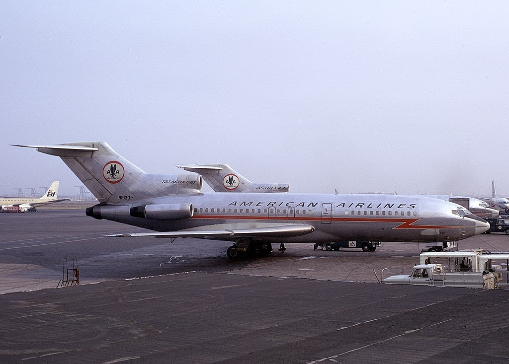 B727 Commercial Airliner Pictures