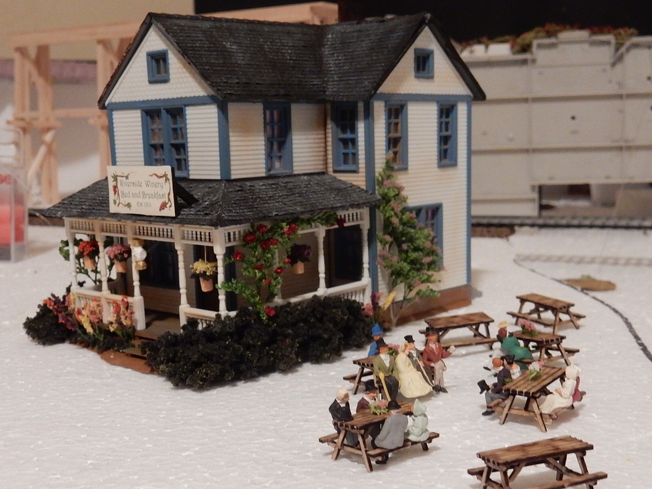 1847 Vintage Passengers -- Model Railroad Figures -- HO Scale -- #12045 ...