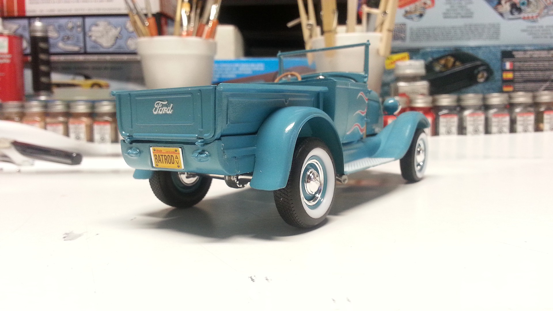 1929 Ford Rat Rod (3 in 1) -- Plastic Model Truck Kit -- 1/25 Scale ...