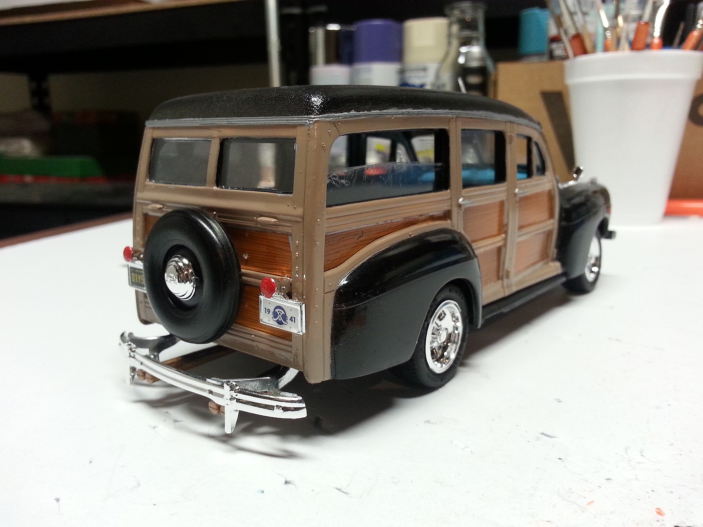 1941 Ford Woody -- Plastic Model Vehicle Kit -- 1/25 Scale -- #906-12 ...