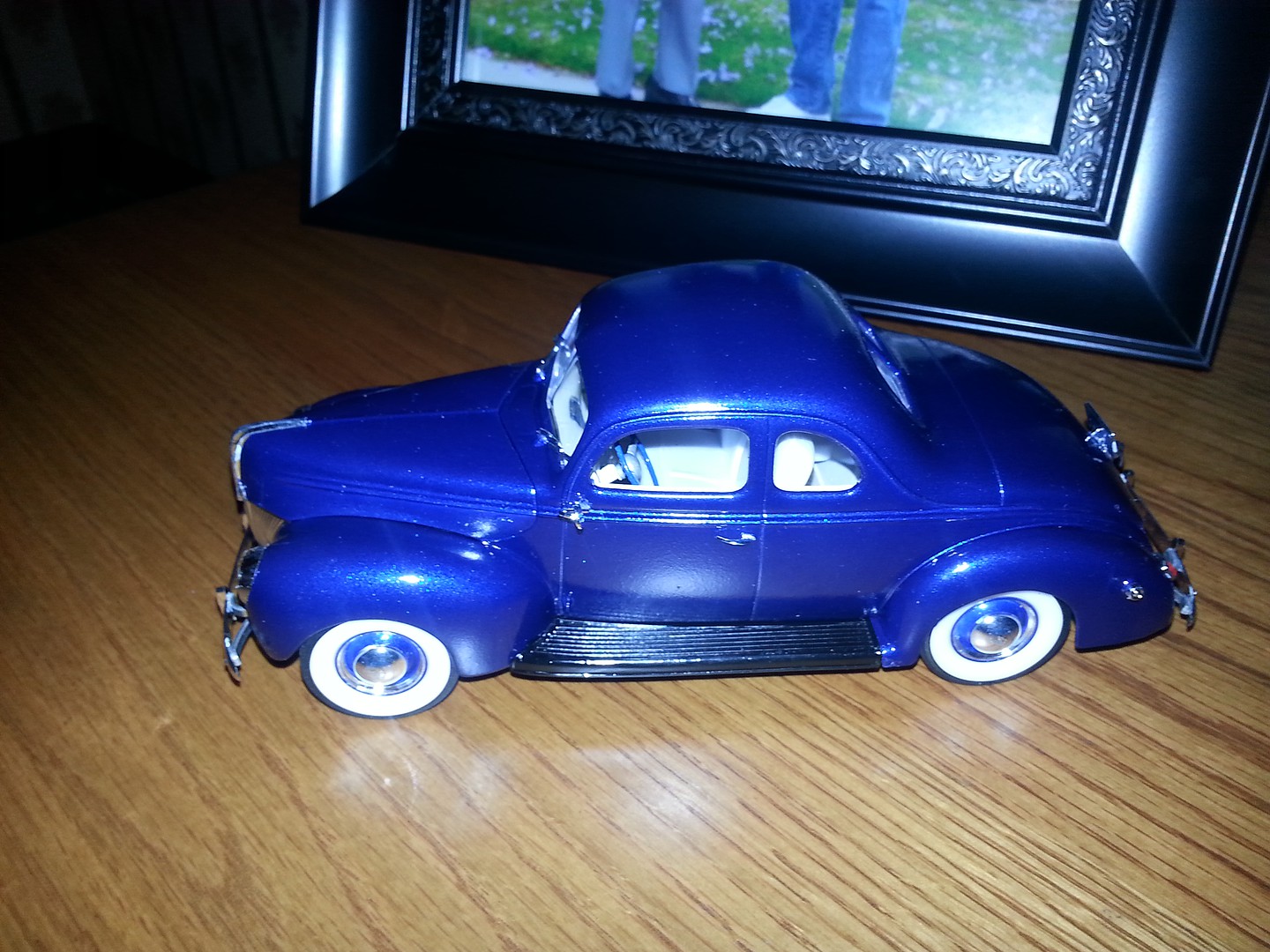 1940 Ford Standard Coupe -- Plastic Model Car Kit -- 1/25 Scale ...