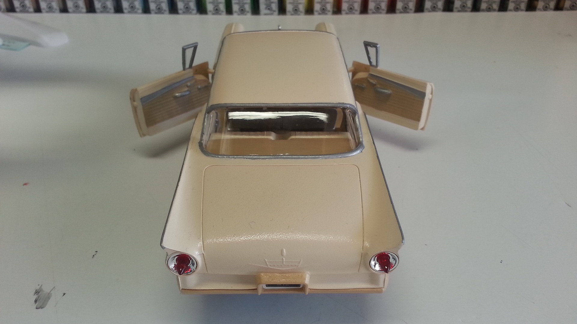 1957 Ford Hardtop -- Plastic Model Car Kit -- 1/25 Scale -- #1010-12 ...