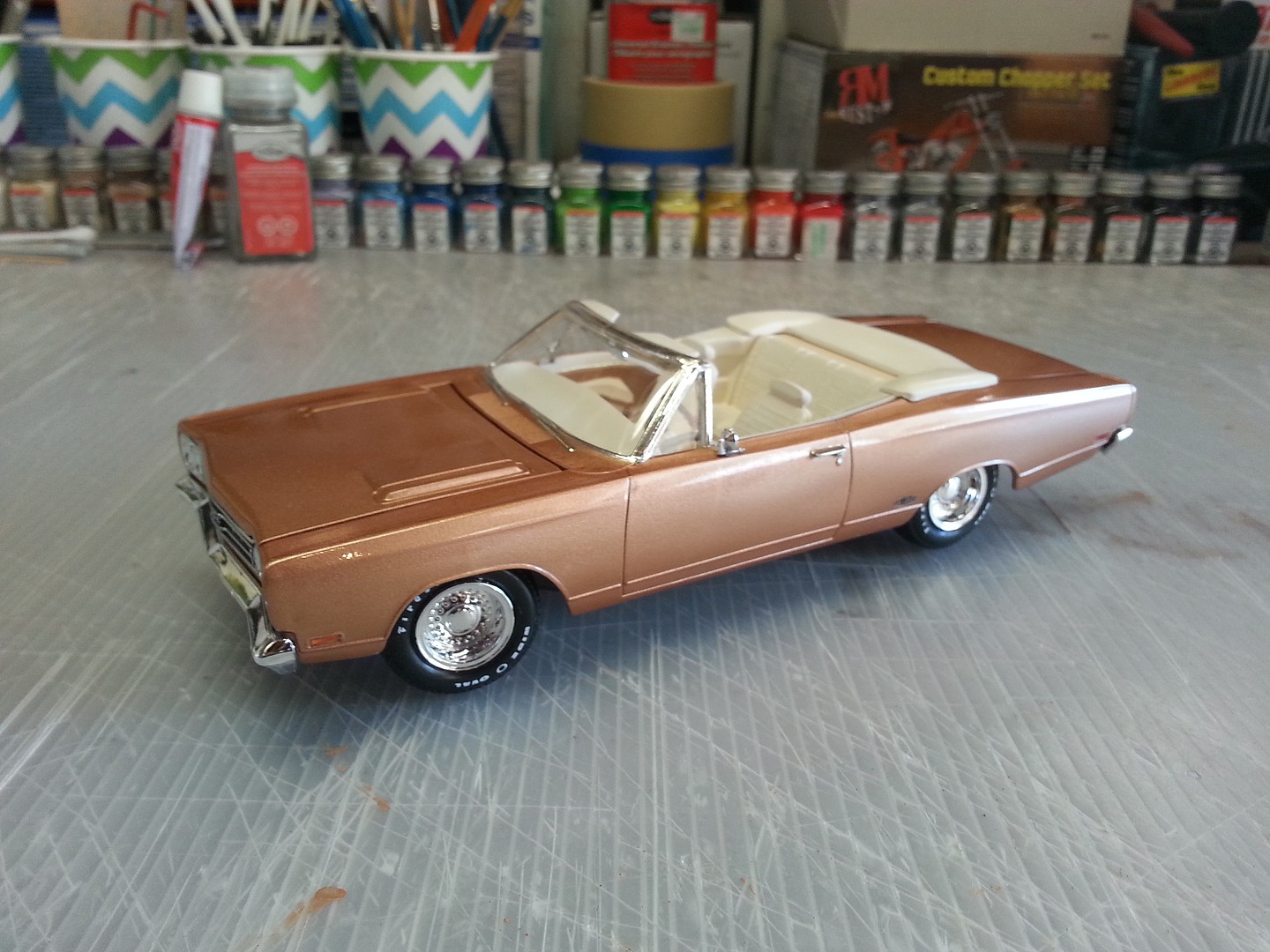 1969 Plymouth GTX Convertible 2T -- Plastic Model Car Kit -- 1/25 Scale ...