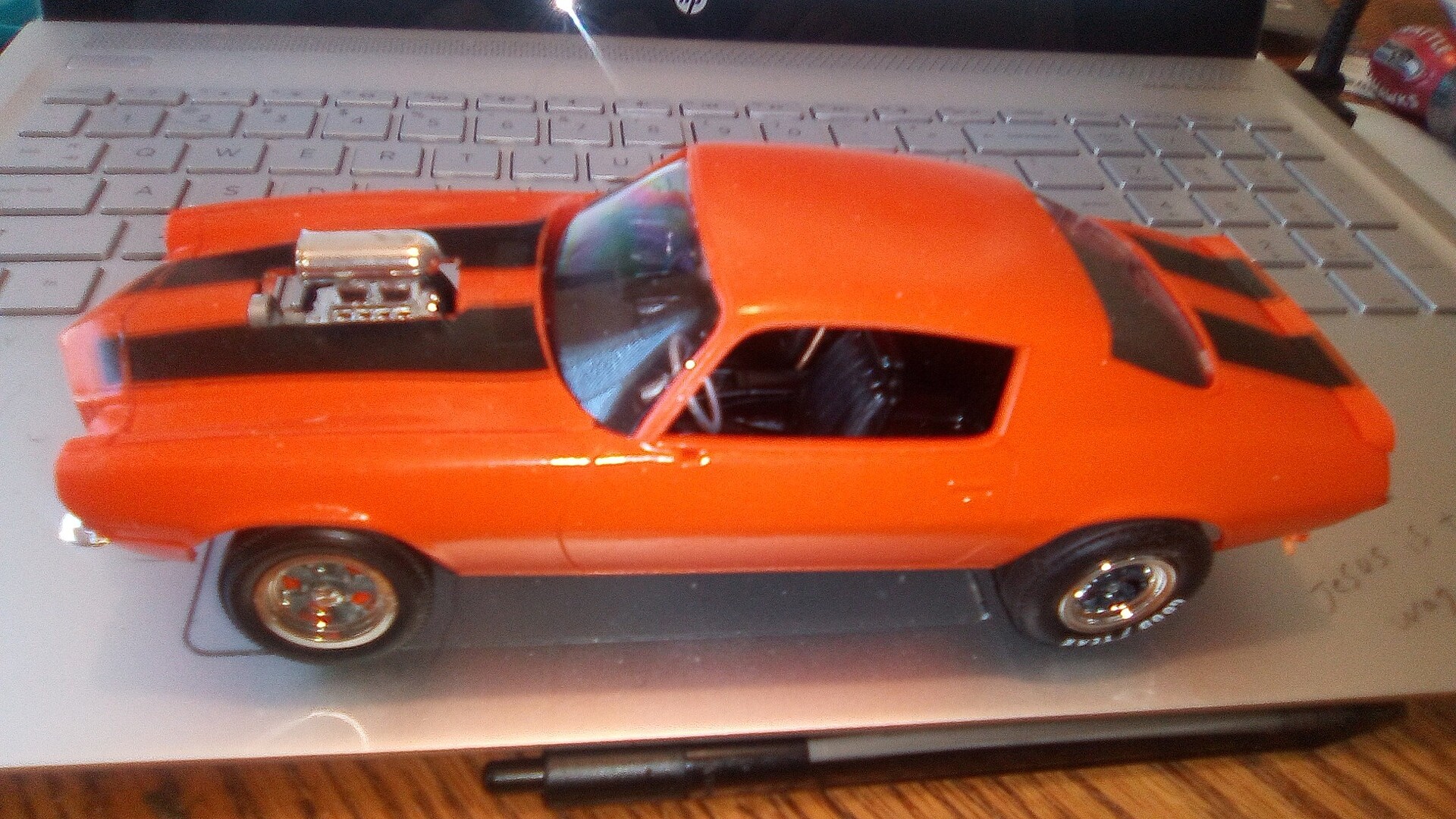 Chevy Camaro Z28 1970 1/2 -- Plastic Model Car Kit -- 1/25 Scale ...