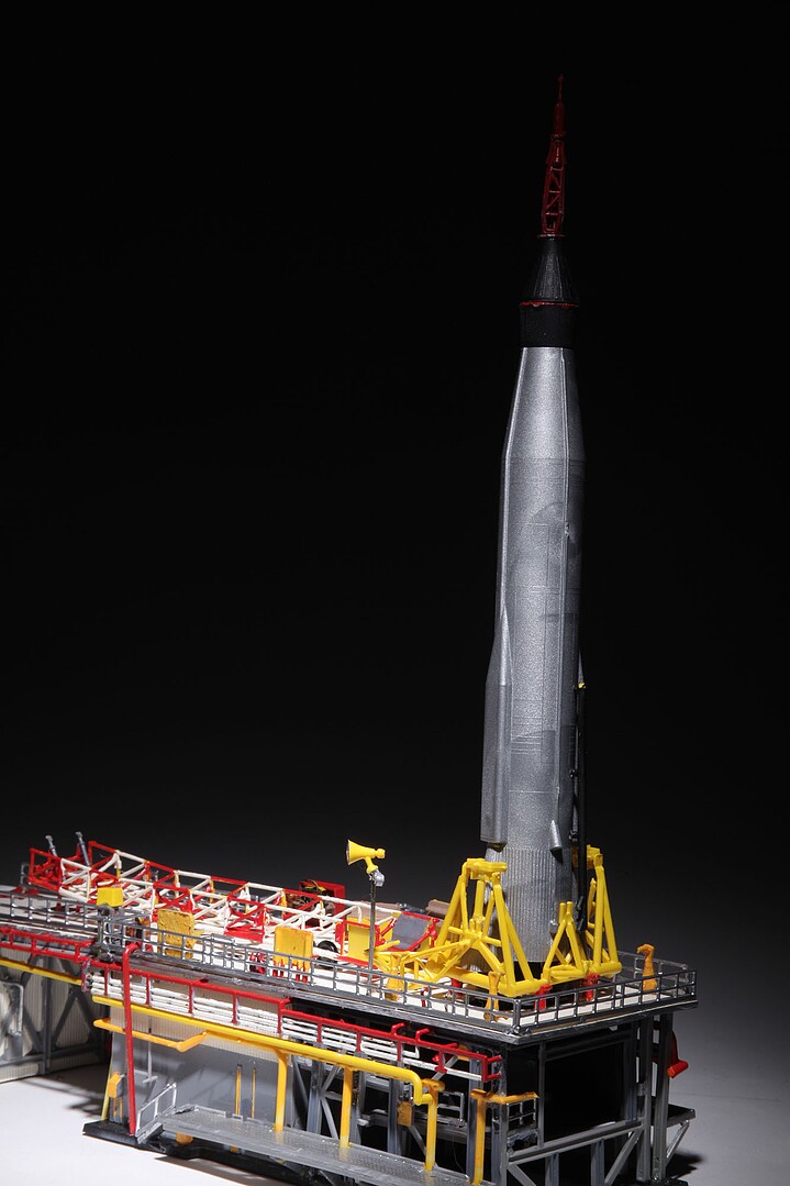Atlas Rocket w/ Gantry & Mercury Capsule -- Science Fiction Plastic ...
