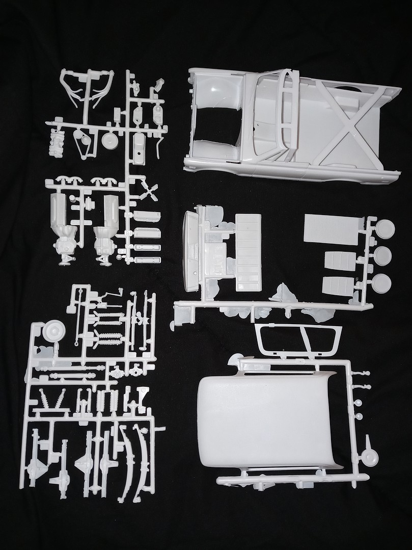 1972 GMC Jimmy -- Plastic Model Truck Vehicle Kit -- 1/25 Scale ...