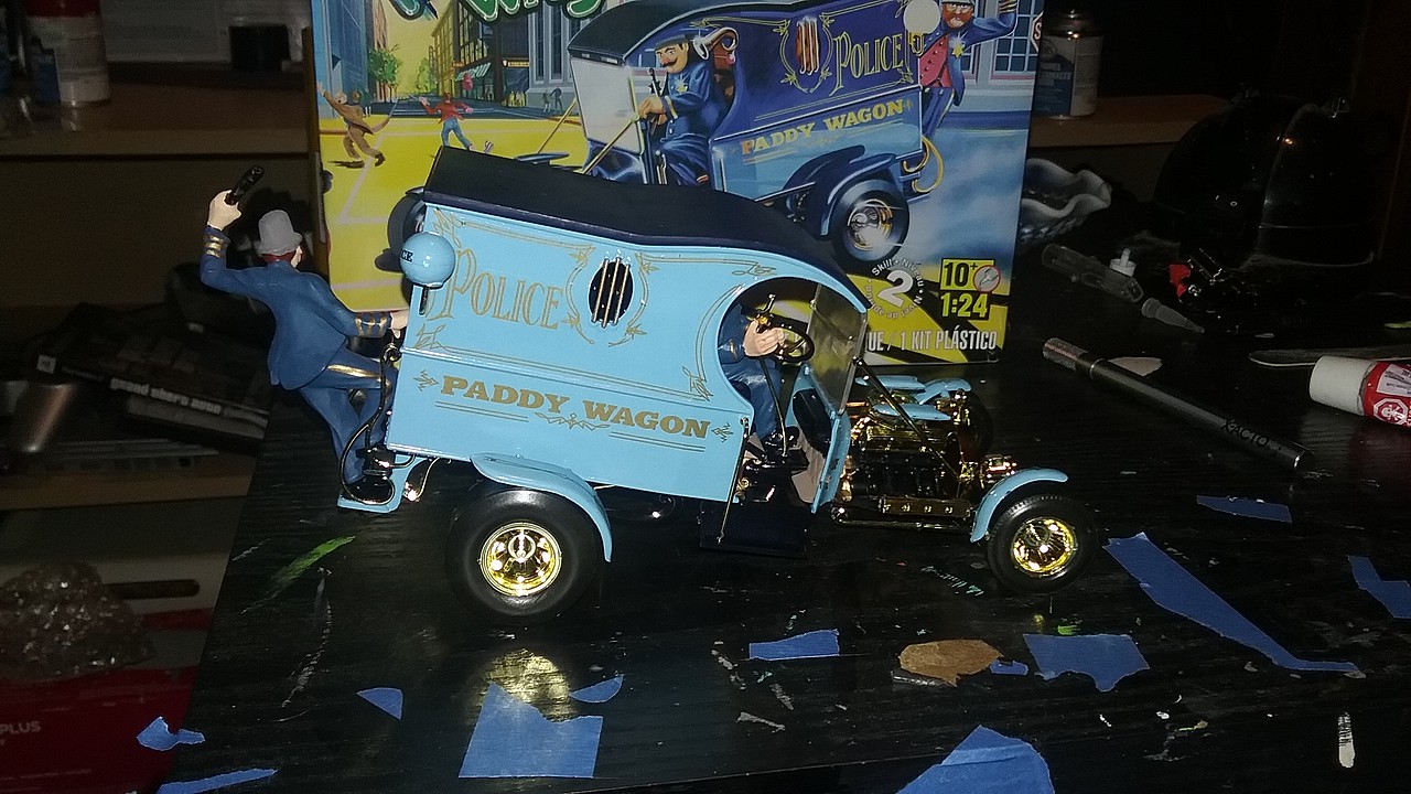 Paddy Wagon w/Figures -- Plastic Model Car Kit -- 1/24 Scale -- #854194 ...