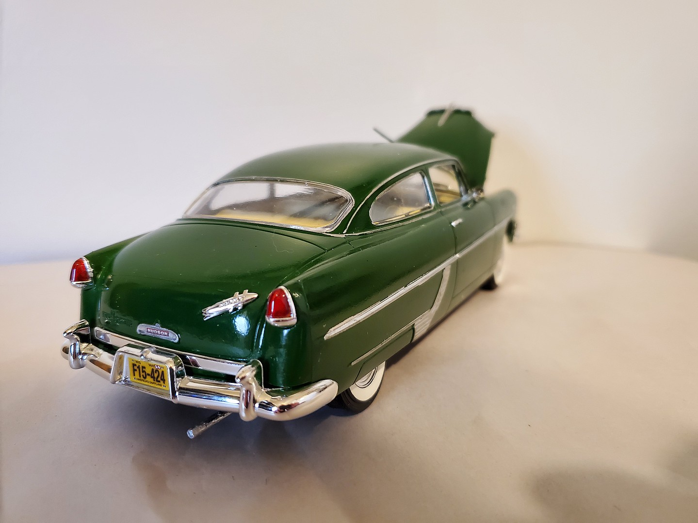 1954 Hudson Hornet Special -- Plastic Model Car Kit -- 1/25 Scale ...