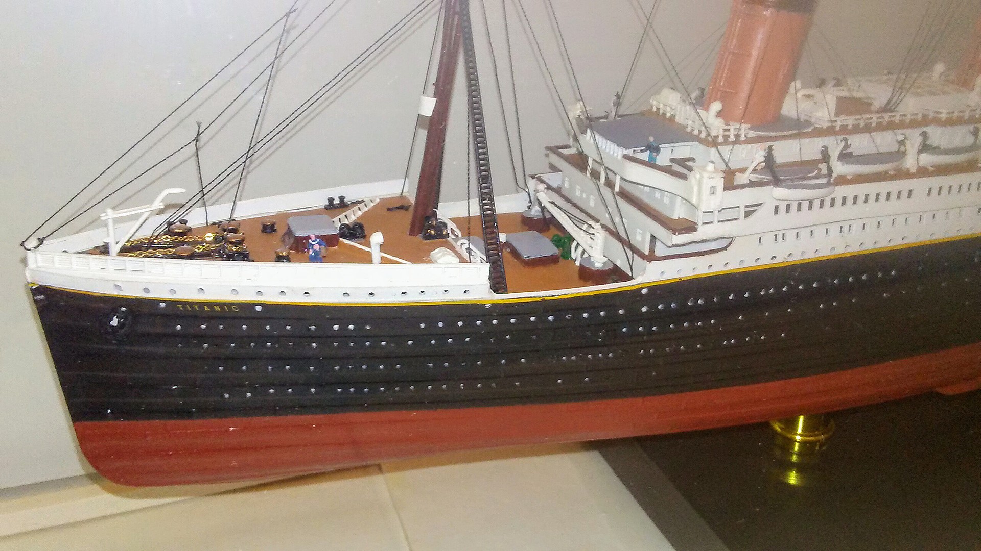 RMS Titanic Ocean Liner -- Plastic Model Commercial Ship Kit -- 1/400 ...