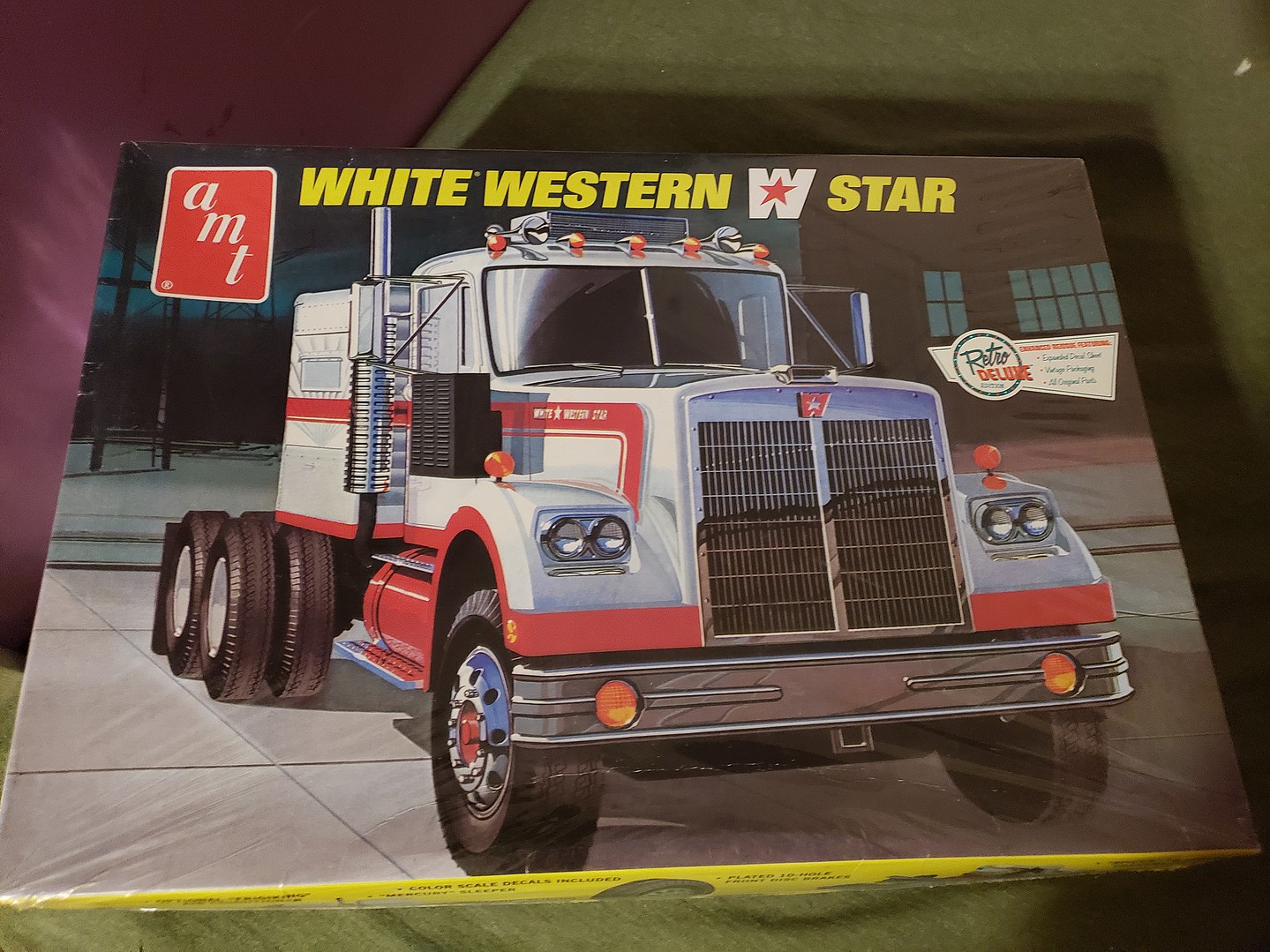 White Western Star Semi Tractor -- Plastic Model Truck Kit -- 1/25 ...