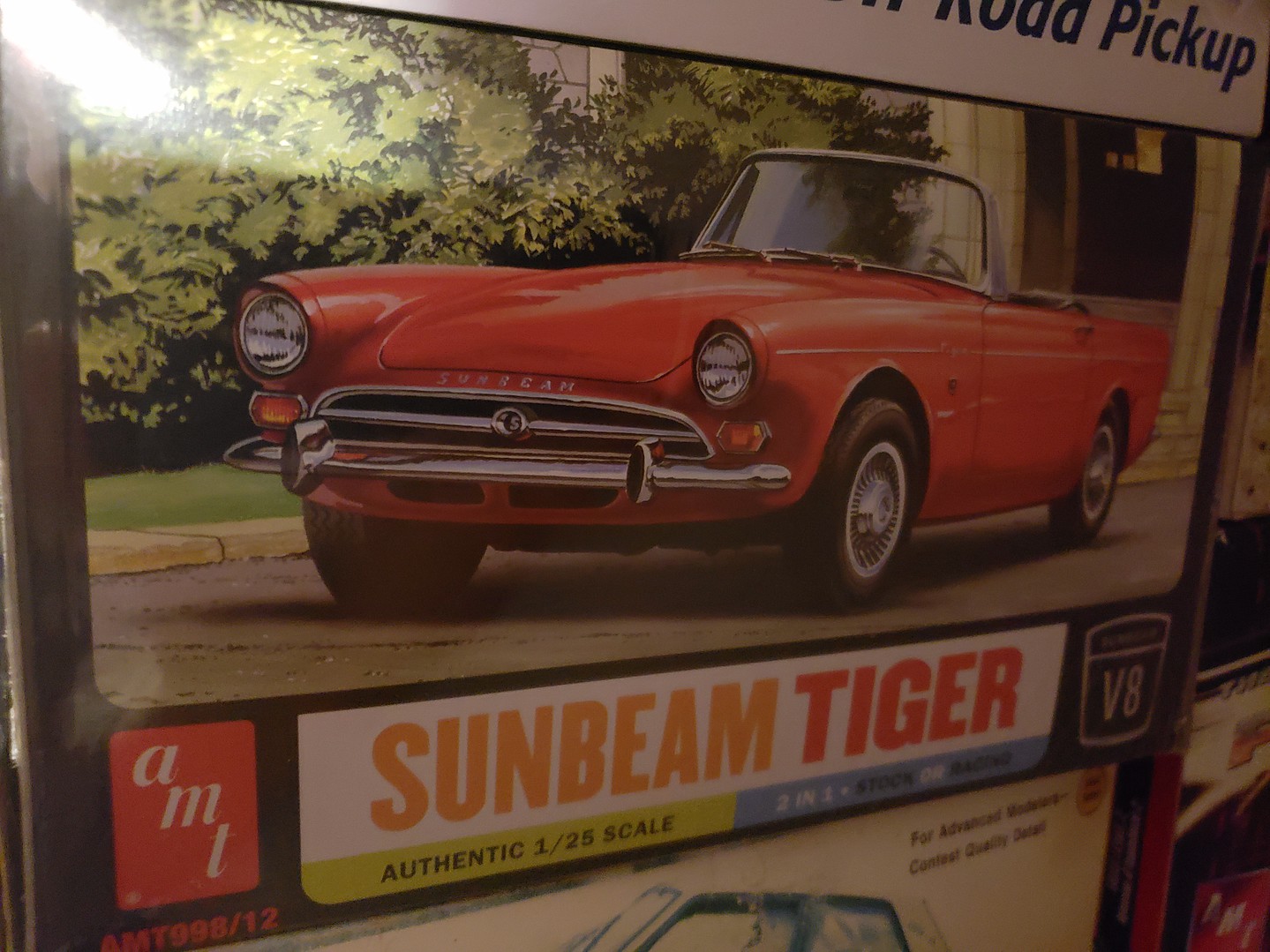 Gallery Pictures AMT Sunbeam Tiger Plastic Model Car Kit 1/25 Scale #998-12