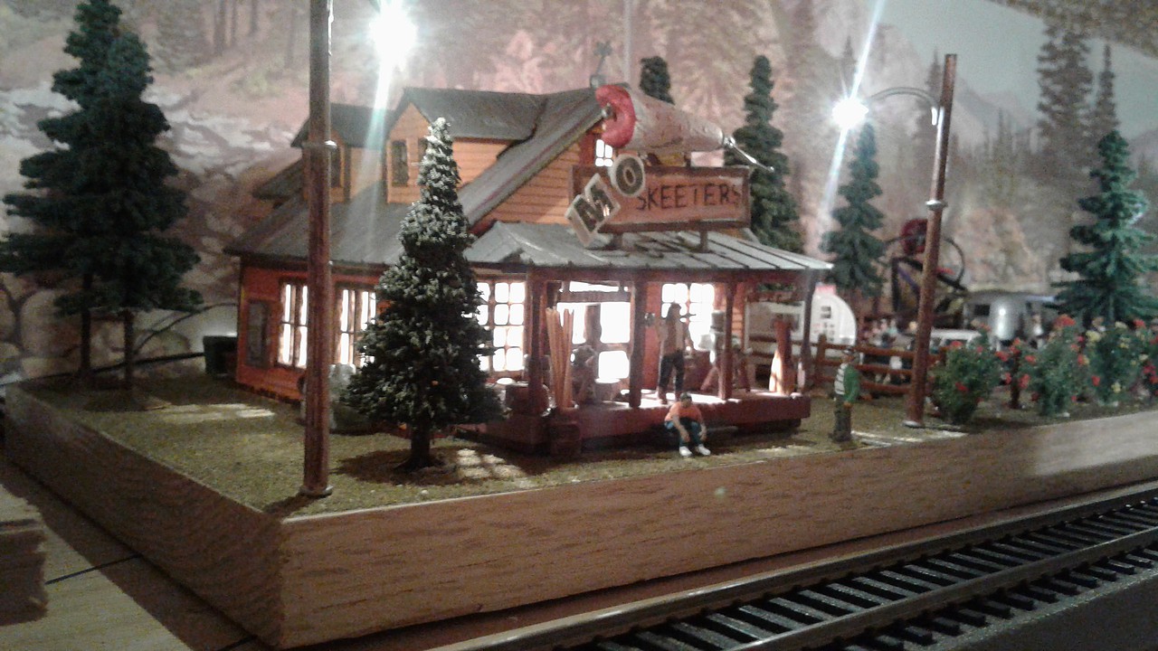 Mo Skeeters Bait/Tackle -- HO Scale Model Railroad Building -- #br5047 ...