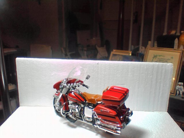 Harley Davidson FLH Classic -- Plastic Model Motorcycle Kit -- 1/6 ...
