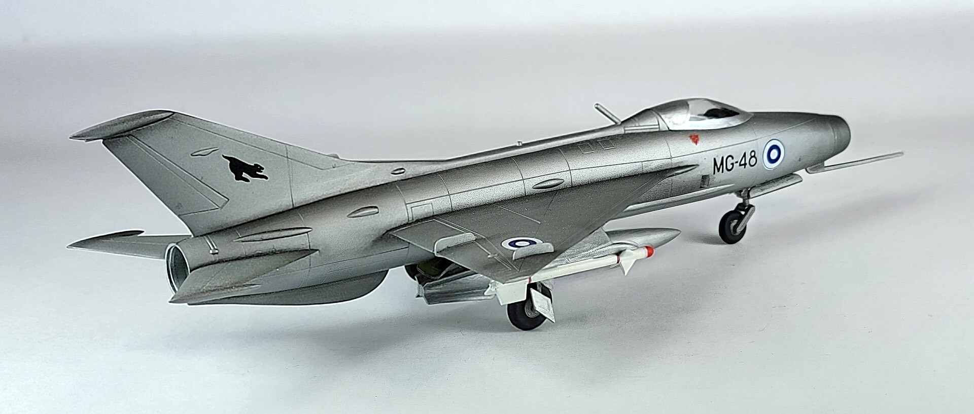 Mig21 Fishbed Fighter -- Plastic Model Airplane Kit -- 1/72 Scale ...