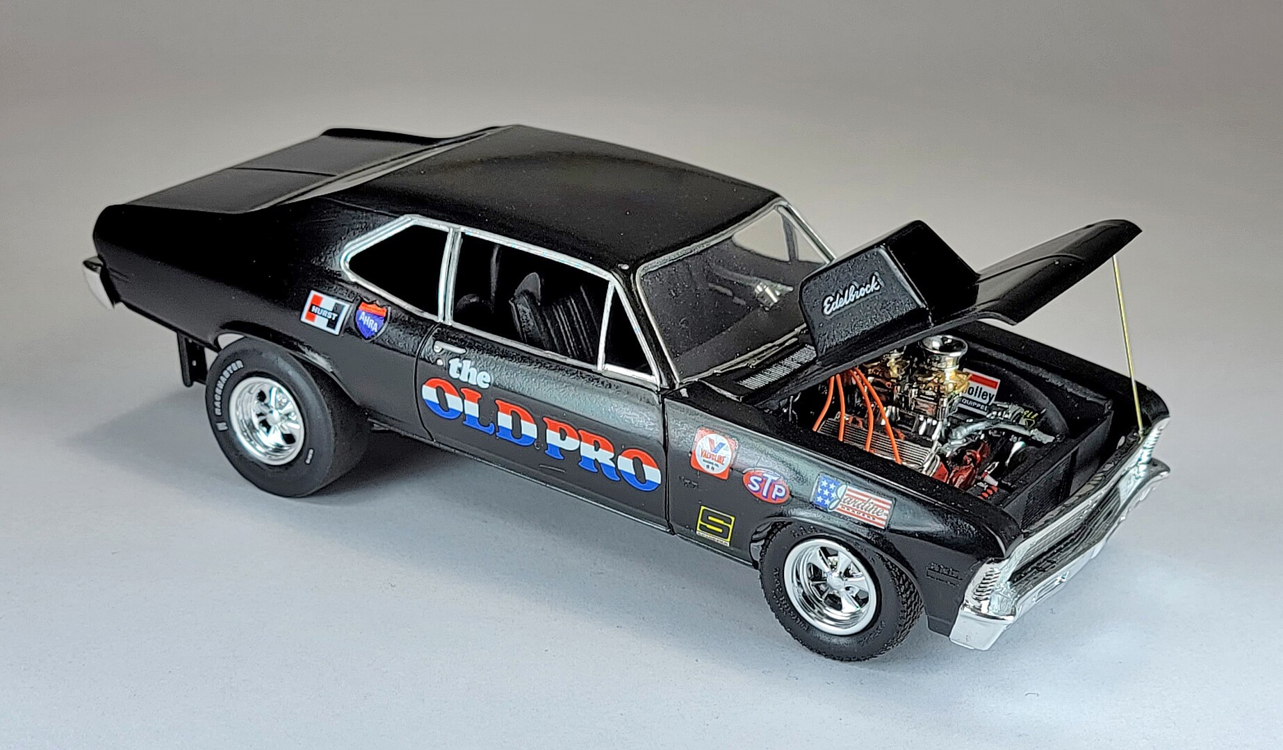 1972 Chevy Nova SS 'Old Pro' 2T -- Plastic Model Car Kit -- 1/25 Scale ...