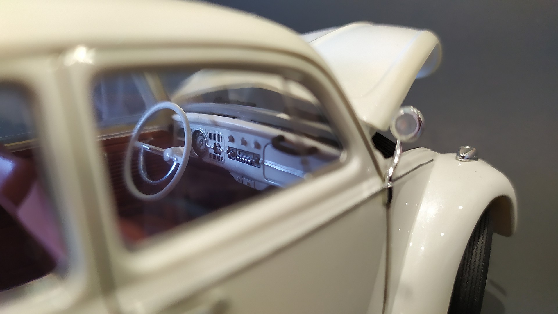 1966 Volkswagen Beetle VW BUG -- Plastic Model Car Kit -- 1/24 Scale ...