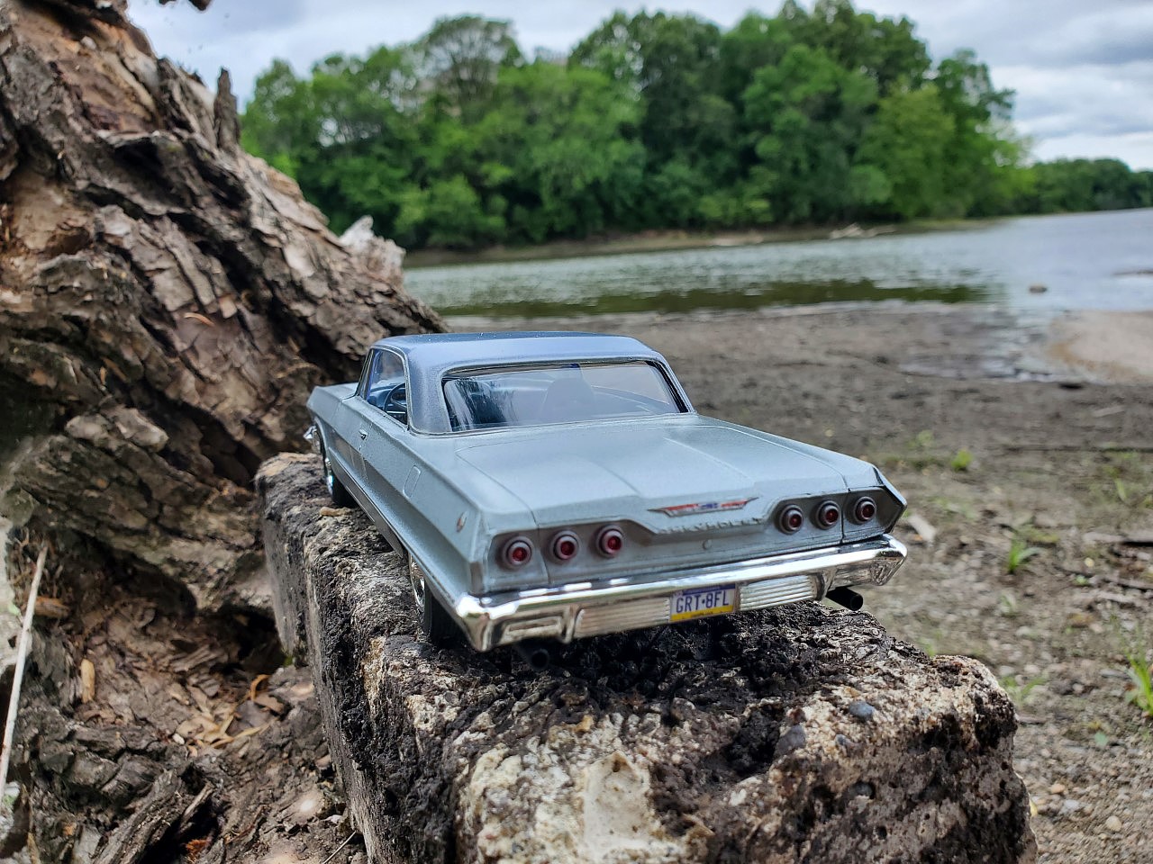 1963 Chevy Impala SS 2T -- Plastic Model Car Kit -- 1/25 Scale -- #1149 ...
