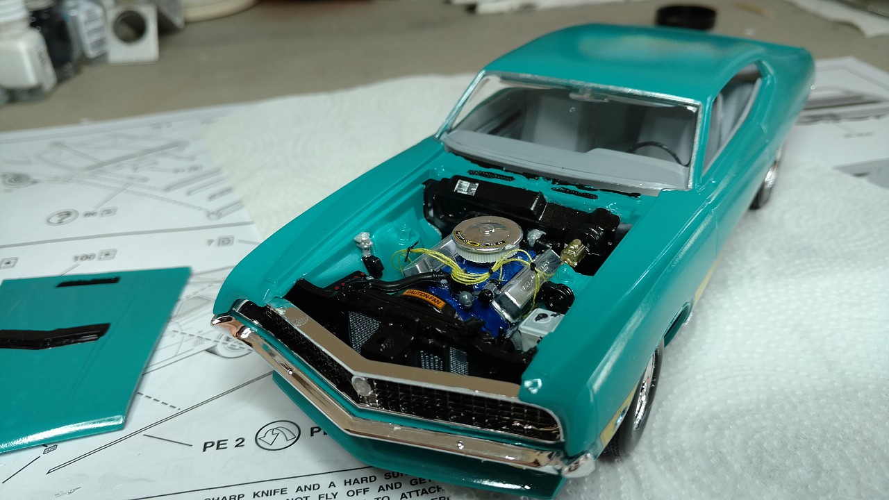 1970 Ford Torino GT 2'n1 -- Plastic Model Car Kit -- 1/25 Scale ...