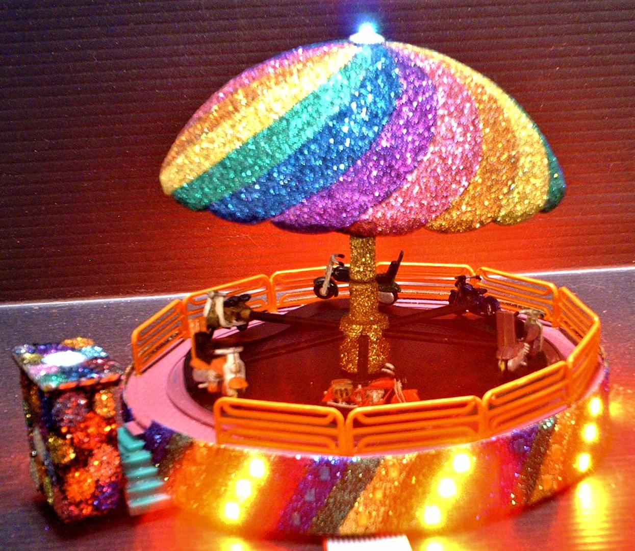 HO Operating Carnival Ride, Kiddie Boat Ride pictures by Kelly ( Pine ...